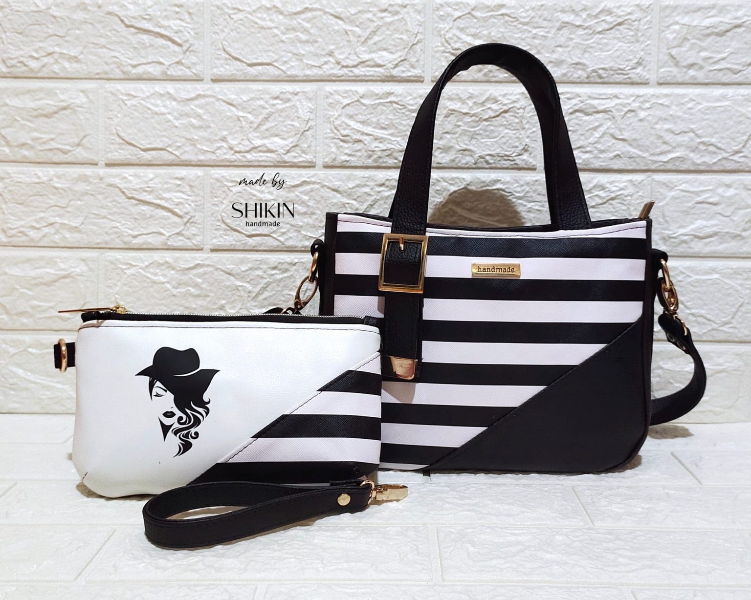 Rozanna Pouch English Version – Pattern By Izza Zaya