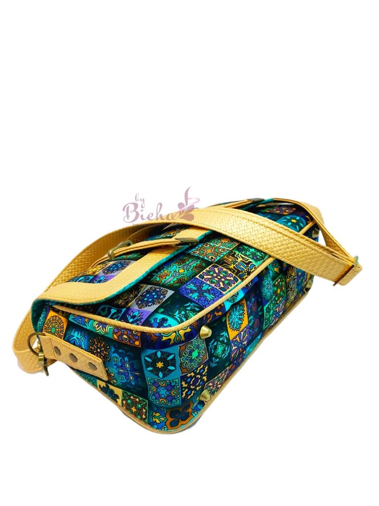 Fatimah Bag Bahasa Melayu – Pattern By Izza Zaya